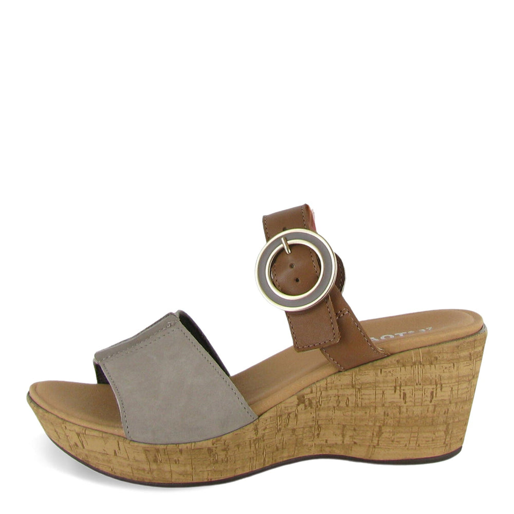 Women's Naot, Breezy Sandal & Peltz Shoes