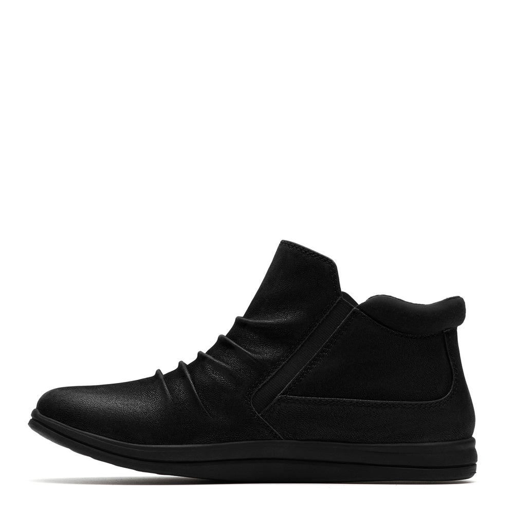 Women's Clarks, Breeze Path Bootie — Peltz Shoes