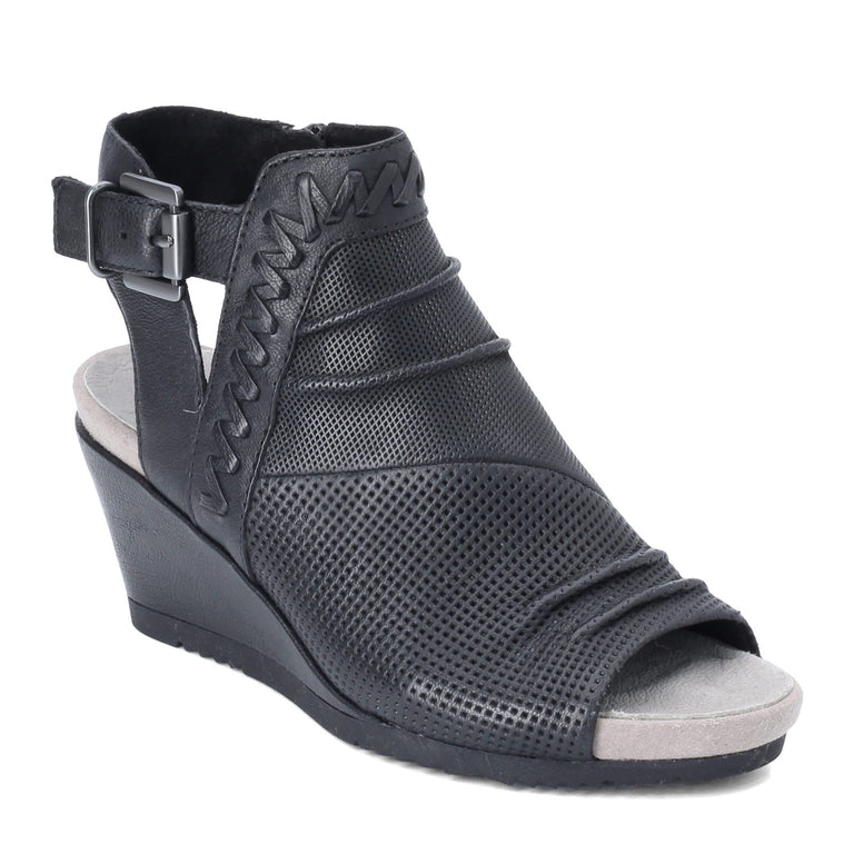 Earth Shoes | Sandals, Flats, Boots | Peltz Shoes & Peltz Shoes
